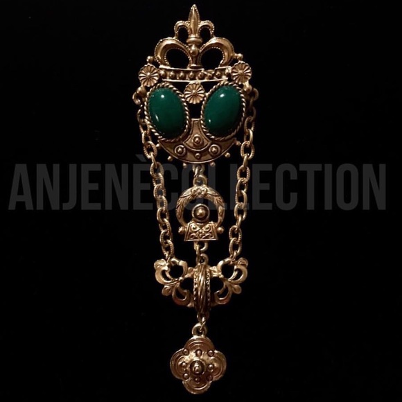 Jewelry | Vintage Green And Gold Chained Brooch | Poshmark